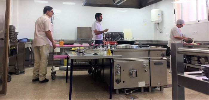 S’inaugura la nova cuina escolar al CEIP José Mollà de Canals ...